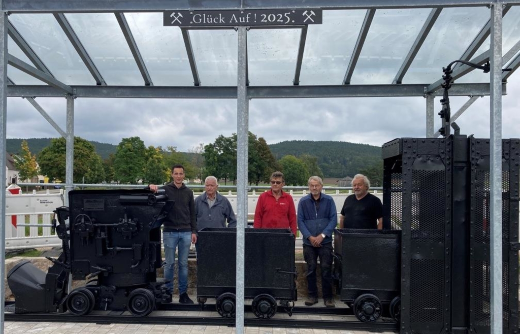 Symbol für eine bedeutende Ära – Wölsendorf hat nun ein neues Bergbau ...