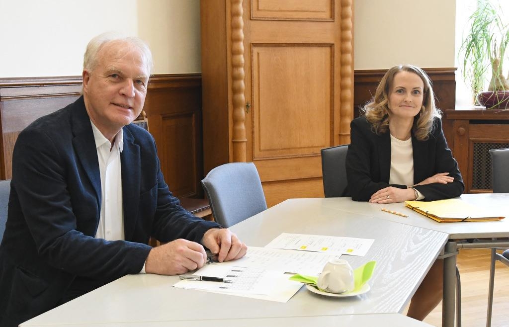 Justiz in Regensburg wird jünger und weiblicher – die Fälle dafür immer ...