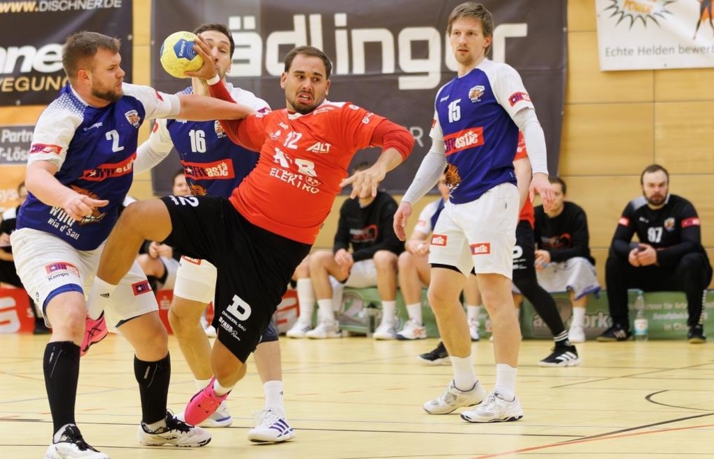 Premiere von Trainer Dejan Leskovsek glückt: Chamer Handballer besiegen ...