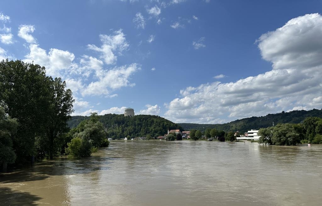 Angespannte Lage im Landkreis Kelheim: Donau-Pegel bleibt hoch