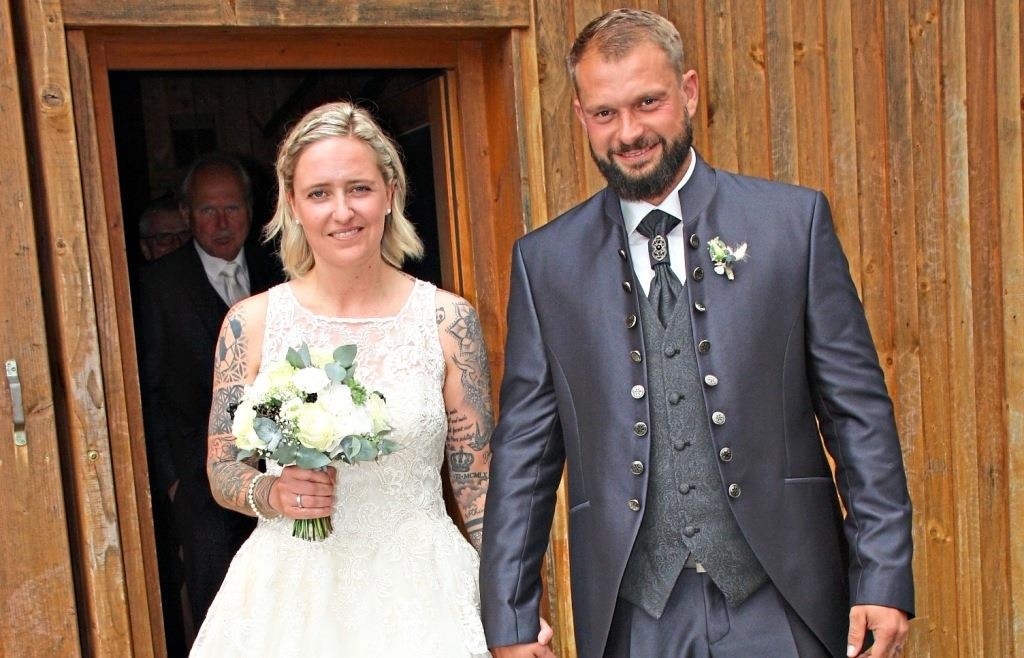 Das Sportler-Paar Lisa und Florian Brunner feierte Hochzeit in Simpering