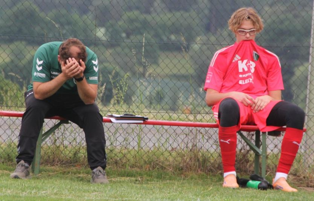Der SV Obertrübenbach und die Krux der Relegation: Trainer Michael Lösl ...