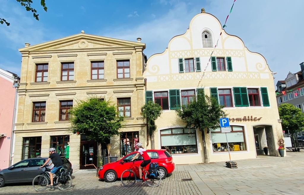 Kelheimer Paar wird mit Denkmalschutzmedaille ausgezeichnet