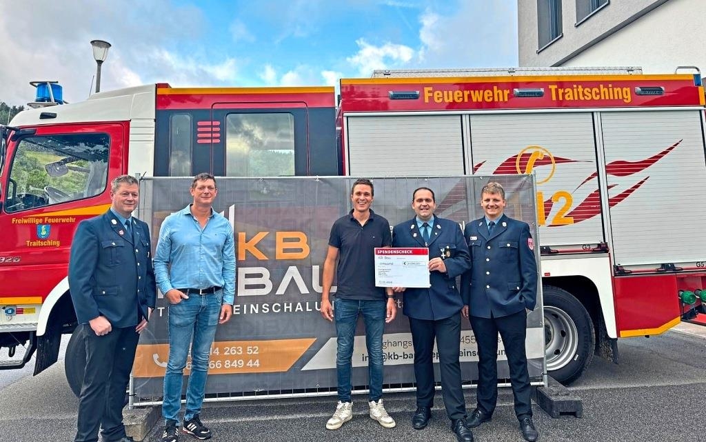 1000 Euro für die Feuerwehr Traitsching