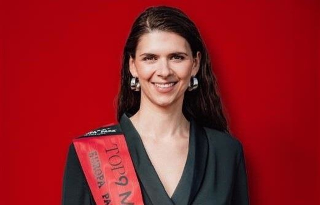 Miss Germany: Gebürtige Wackersdorferin Anja Konhäuser geht im Finale ...