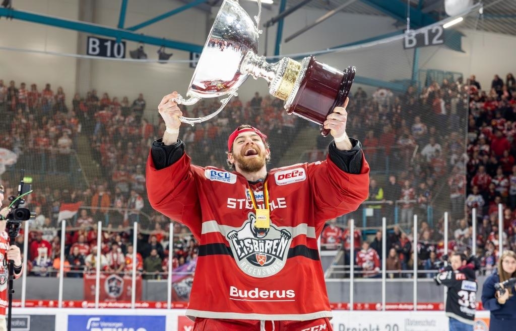 Eisbären Regensburg: Leichte Verstimmung nach Abschied von Tom McCollum