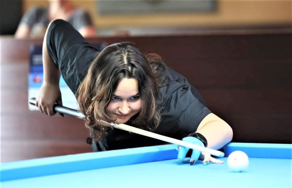 Isabella Zaft und Robin Scharf räumen den kompletten Medaillensatz ab