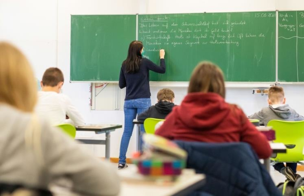 Nicht zum ersten Mal: Schülerin (15) schwänzte in Schwandorf die Schule