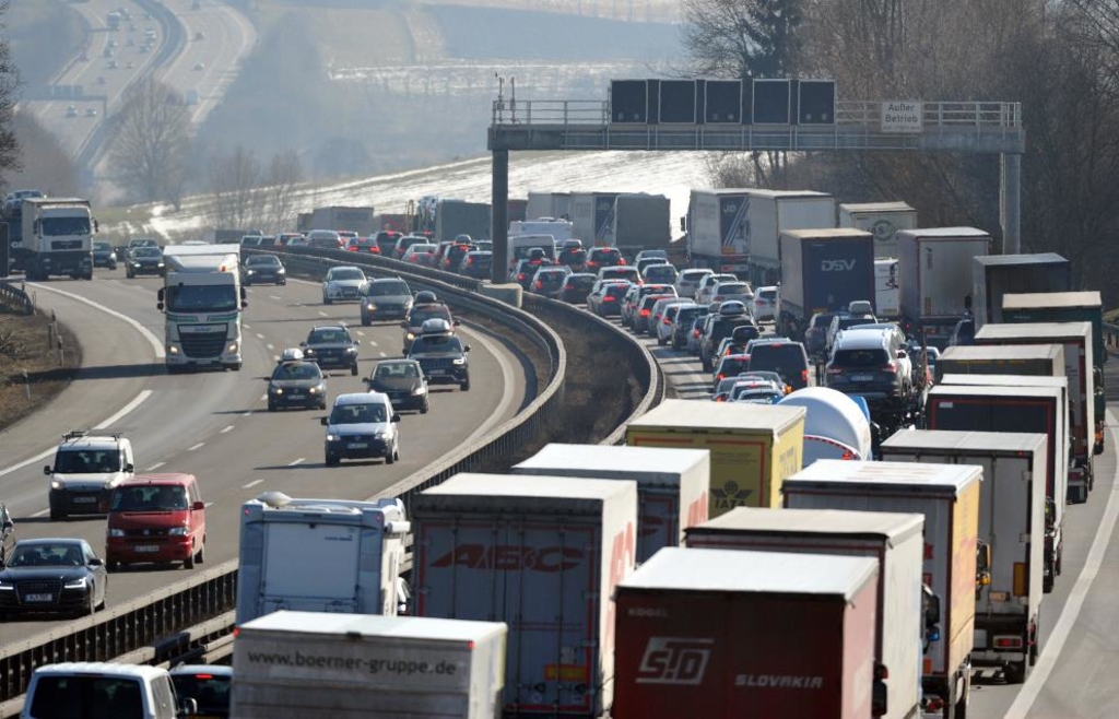 Stau A93 Regensburg Heute