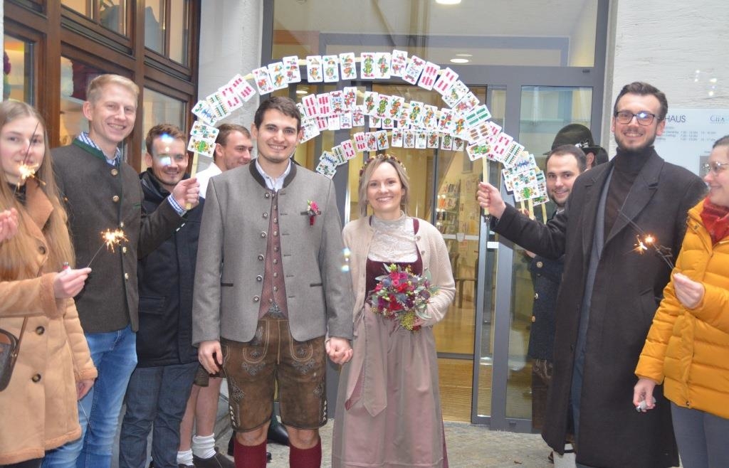 Linda und Thomas sagten Ja: Vereins- und Arbeitskollegen standen Spalier