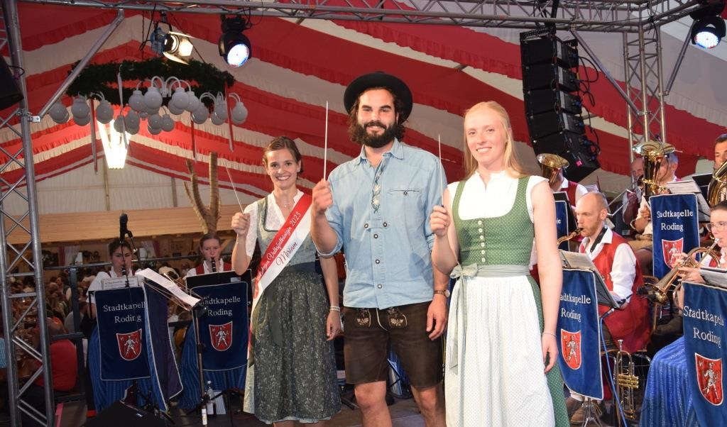 Rodinger Volksfest: Feuerwerk sowie Städte- und Gemeindetreffen waren ...