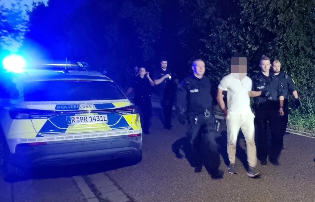 Polizei bestätigt Festnahme in Sinzing – Kripo ermittelt gegen 33-Jährigen
