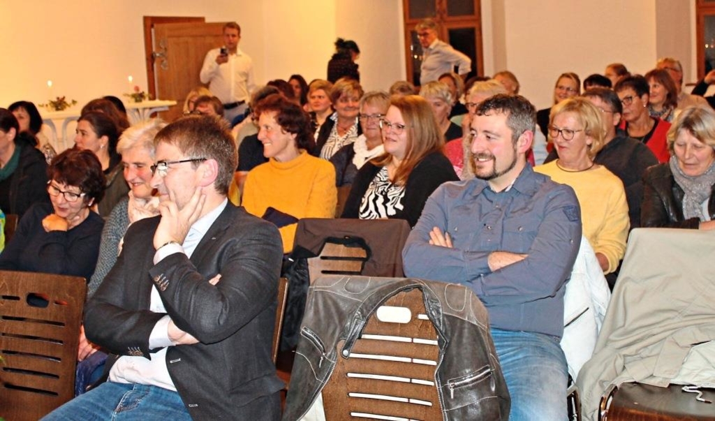 Maria Münch aus Nößwartling hat ein Buch geschrieben, das ihre ...