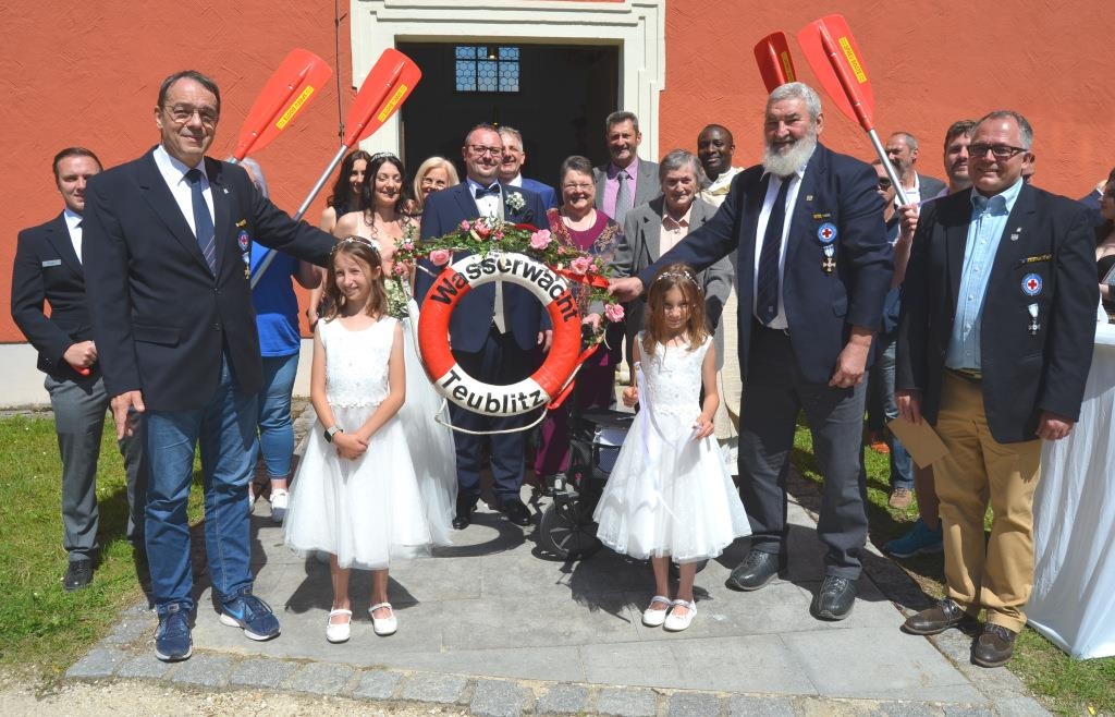 Wasserwacht Teublitz erwartete Eva Feldmeier und Timothy Adkins im ...