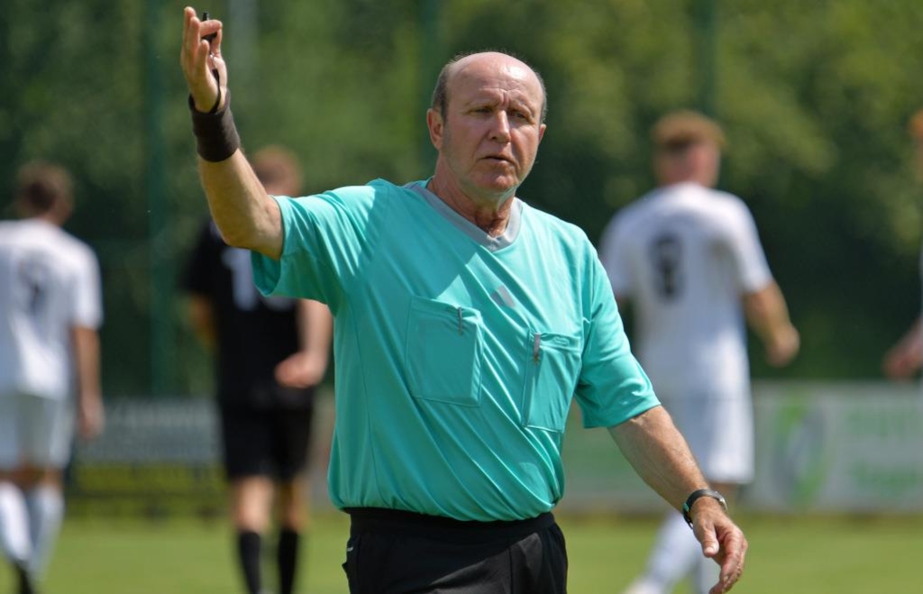 Trotz Start mit Rot und Geldbuße: Hubert Schmidt hat seit 40 Jahren ...