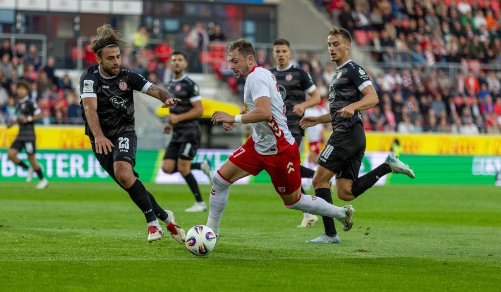 Jahn hat gegen Stuttgart II die Chance auf Premieren – Treffen ...