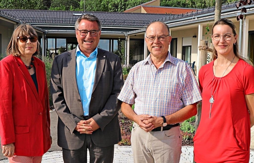 Christoph Beck spendete für die Arbeit des Bruder-Gerhard-Hospizes in ...