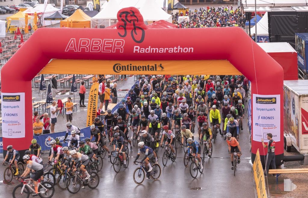 Beste Stimmung trotz Regen: Die besten Bilder vom Arber-Radmarathon